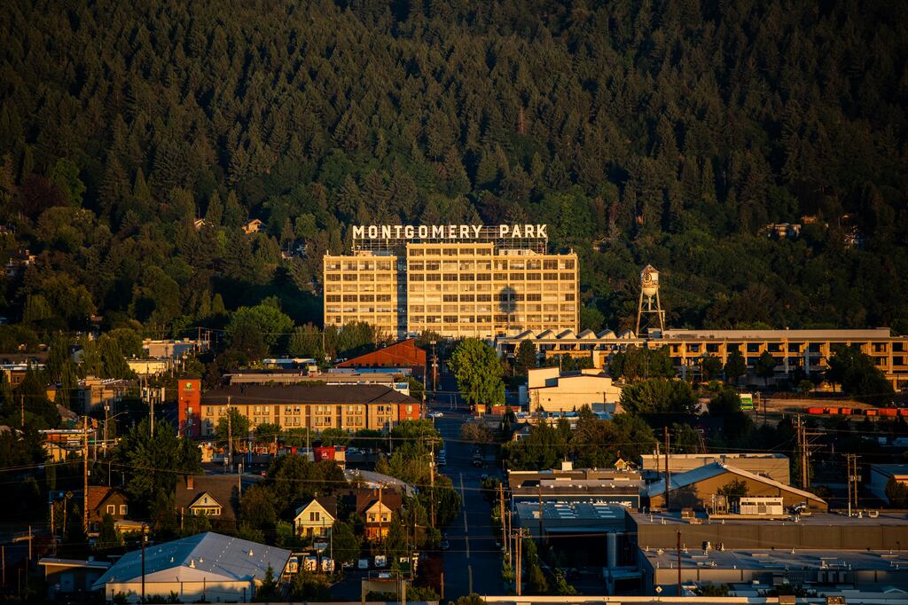 Empty and Unwanted, the Iconic Buildings of Portland’s Skyline Are in ...
