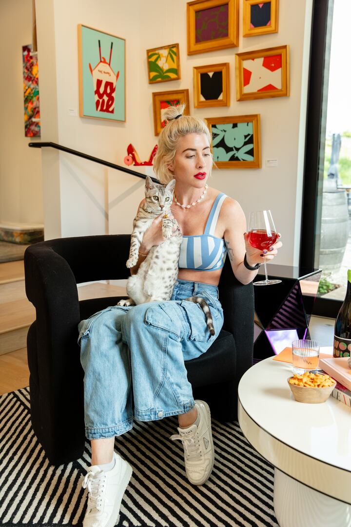“Kittens and Wine” at Artist Block in Dundee Is About More Than Just ...
