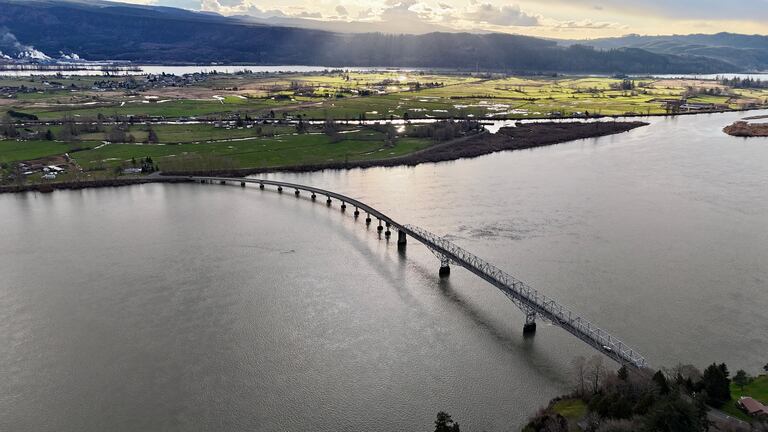Ten Islands in the Columbia River You Can Explore