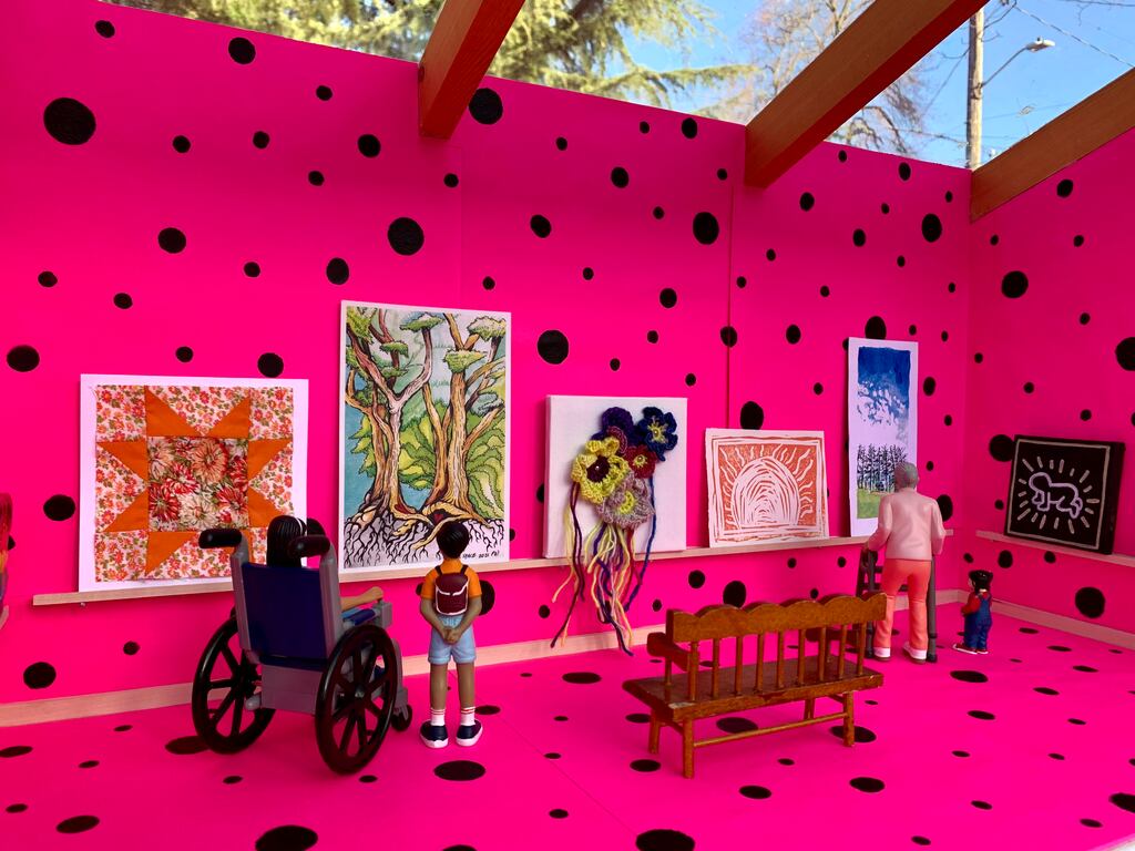 Along With the World’s Smallest Park, We Have Perhaps the Tiniest Gallery