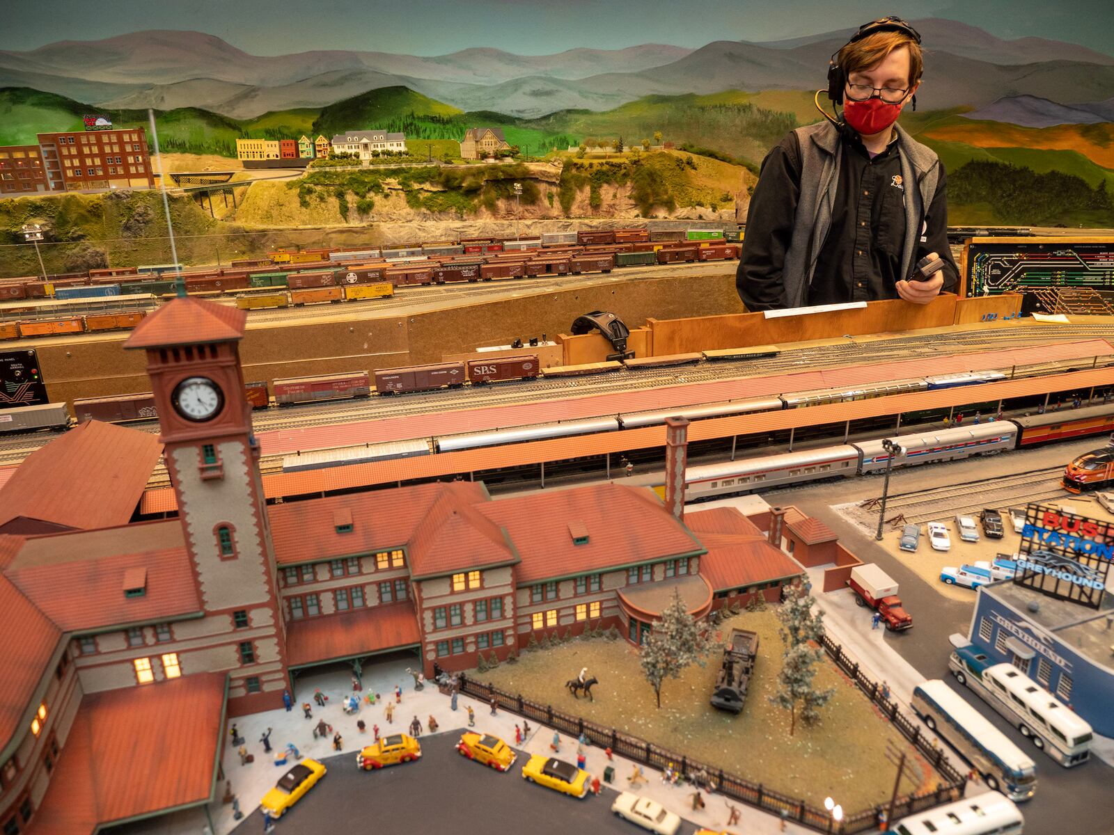 This Week in Photos: Columbia Gorge Model Railroad Club