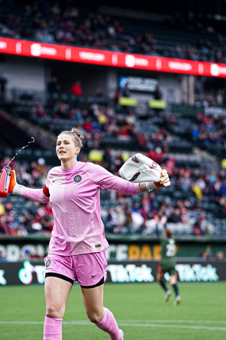 The Thorns Have a Goalkeeper Problem