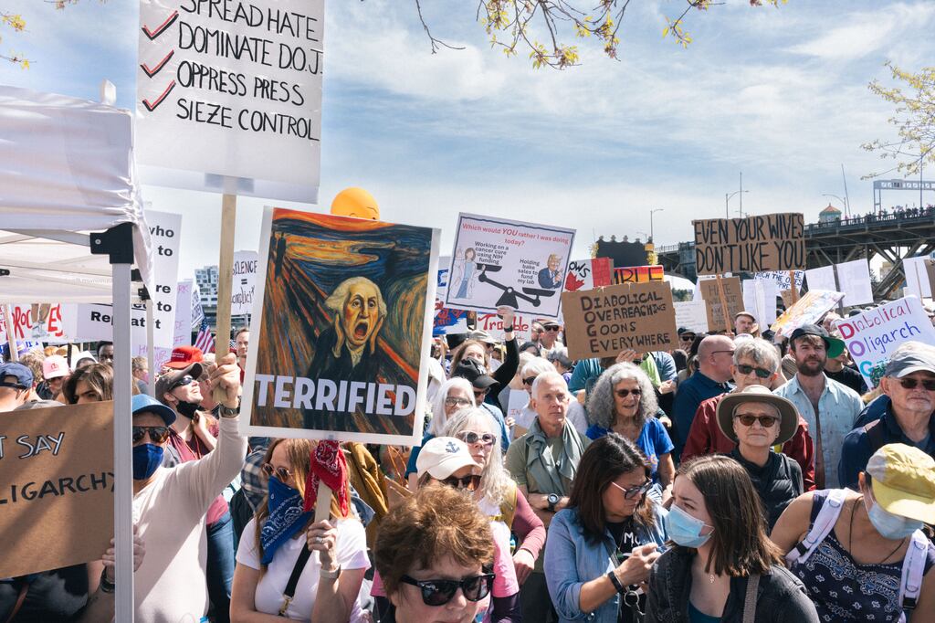 Thousands Gather on Portland Waterfront for “Hands Off Our Democracy ...